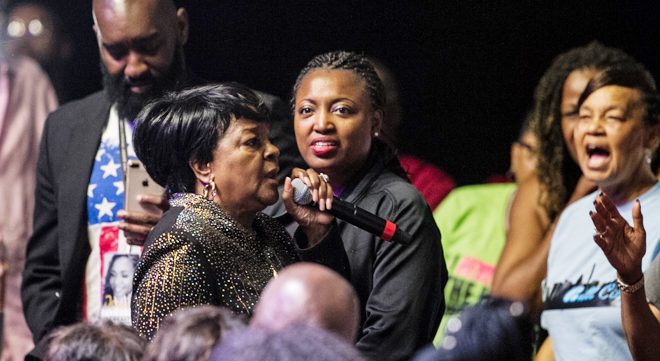 The Denny’s Gospel Explosion With Shirley Caesar, Marvin Sapp, The ...